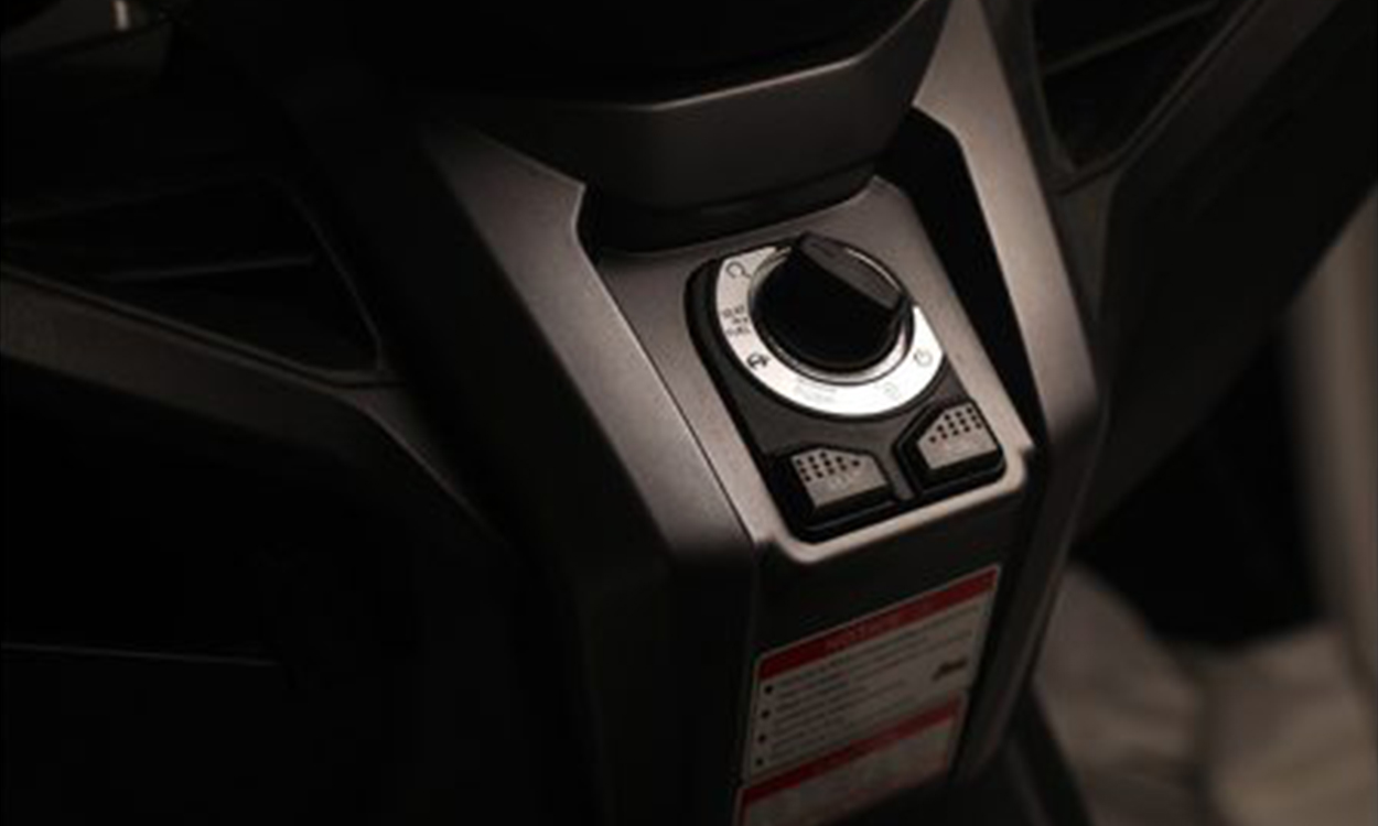 Keeway Vieste 300 Price 2023 | Mileage, Specs, Images of Vieste 300 ...