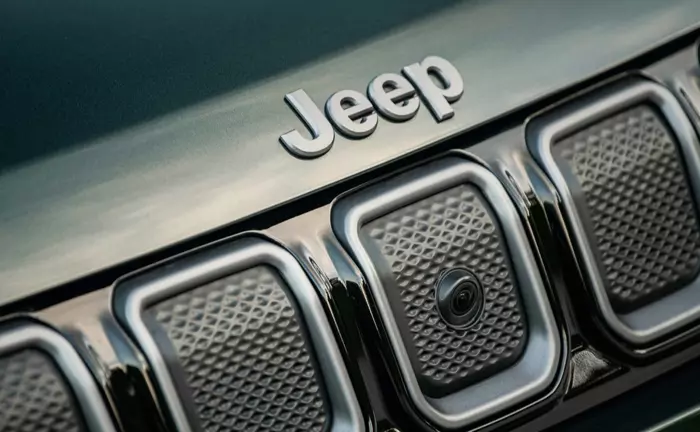 Jeep Compass On-Road Price in Kolkata : Offers on Compass Price in 2022 ...