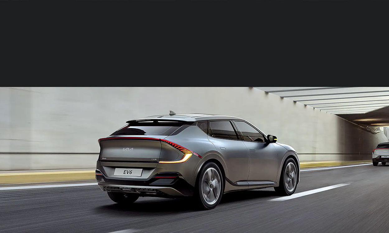 Kia EV6 Electric Car Price in India 2023 - Images, Mileage & Reviews ...