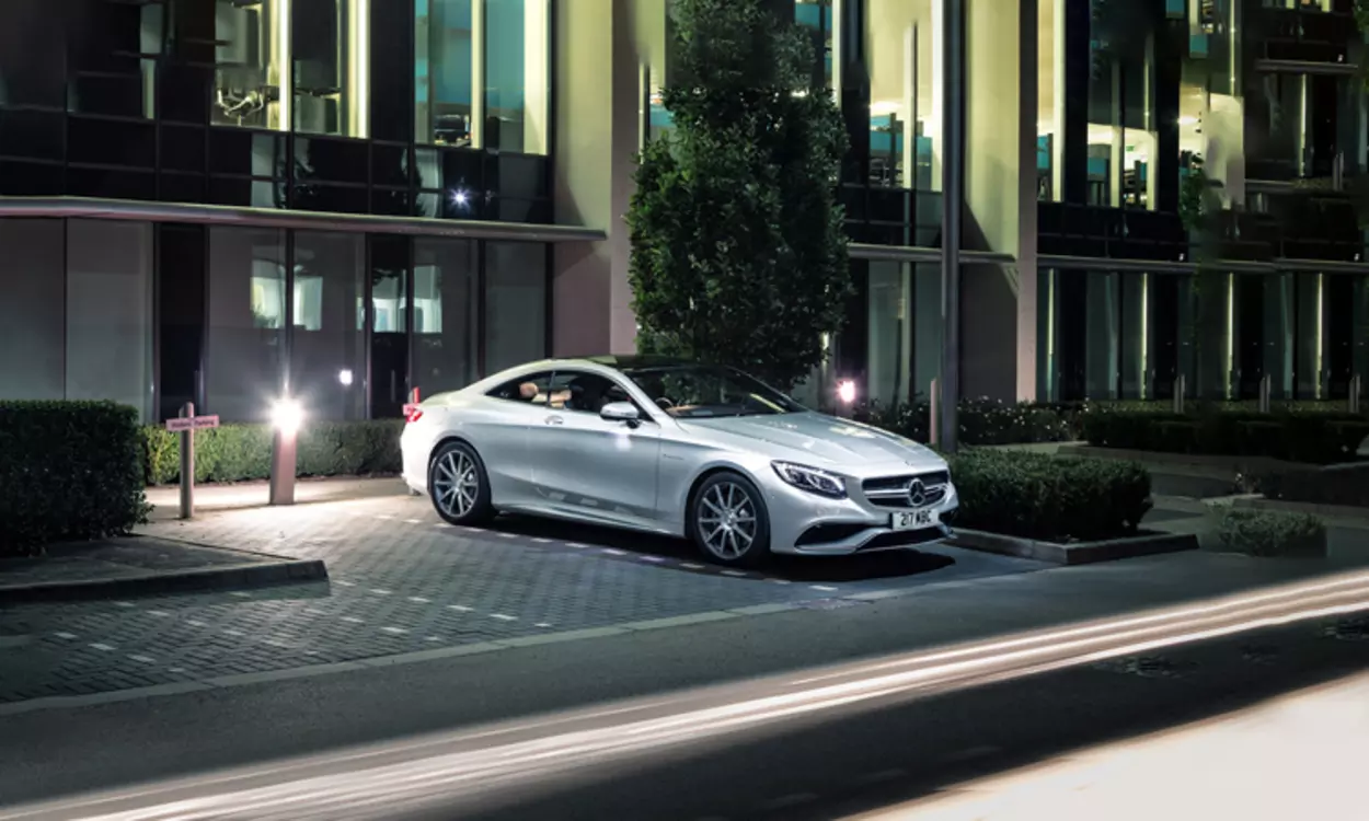 Mercedes-AMG S 63 Coupe Price in India 2022 - Images, Mileage & Reviews ...