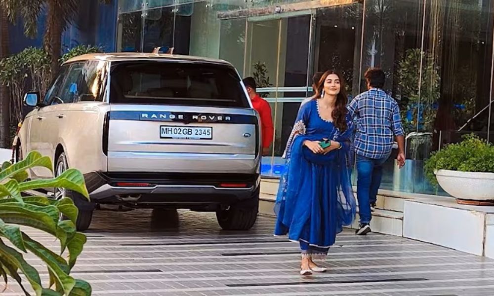 Actor Pooja Hegde Adds A Range Rover To Her Garage - All About The Tech ...