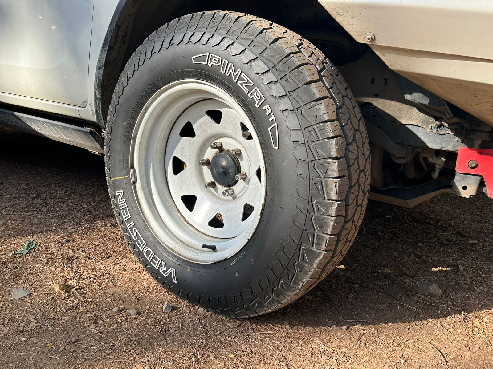 Apollo Tyres Launches Vredestein Pinza All Terrain Tyre In India Apollo Tyres Launches Vredestein Pinza All Terrain Tyre In India