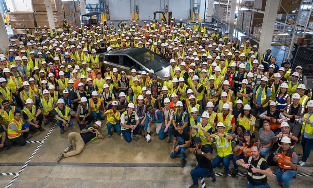 First Production Ready Tesla Cybertruck Rolls Off Assembly Line - All ...