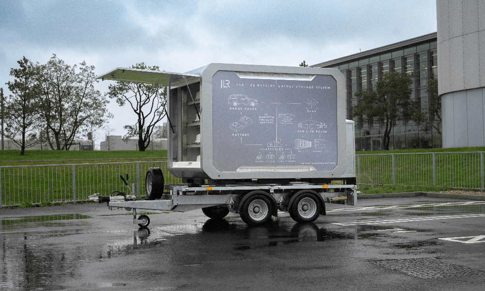 JLR Converts End-Of-Life Range Rover PHEV Batteries Into Portable ...