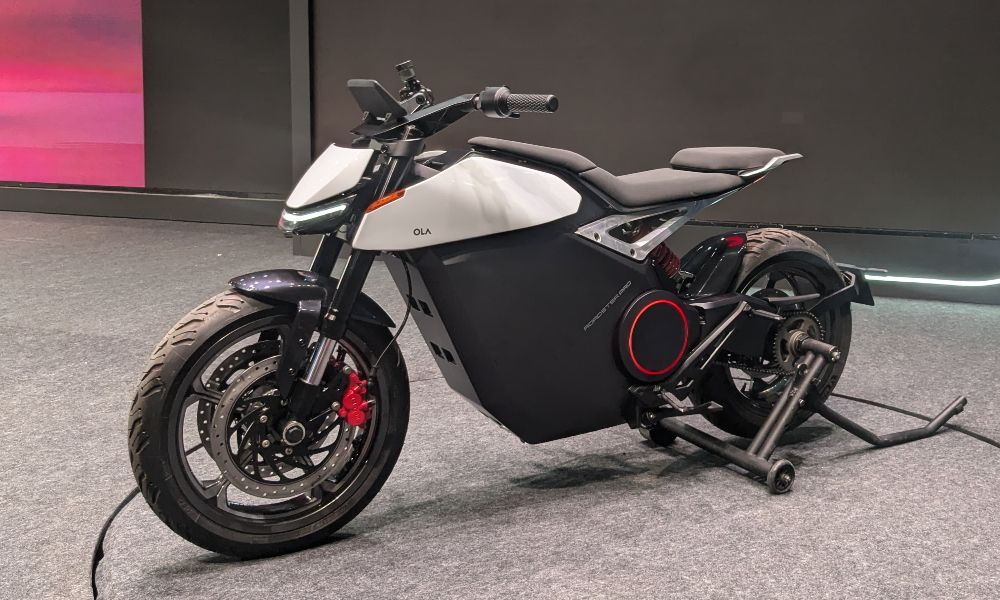 Ola Electric Roadster Motorycle Series Highlights: Features ...