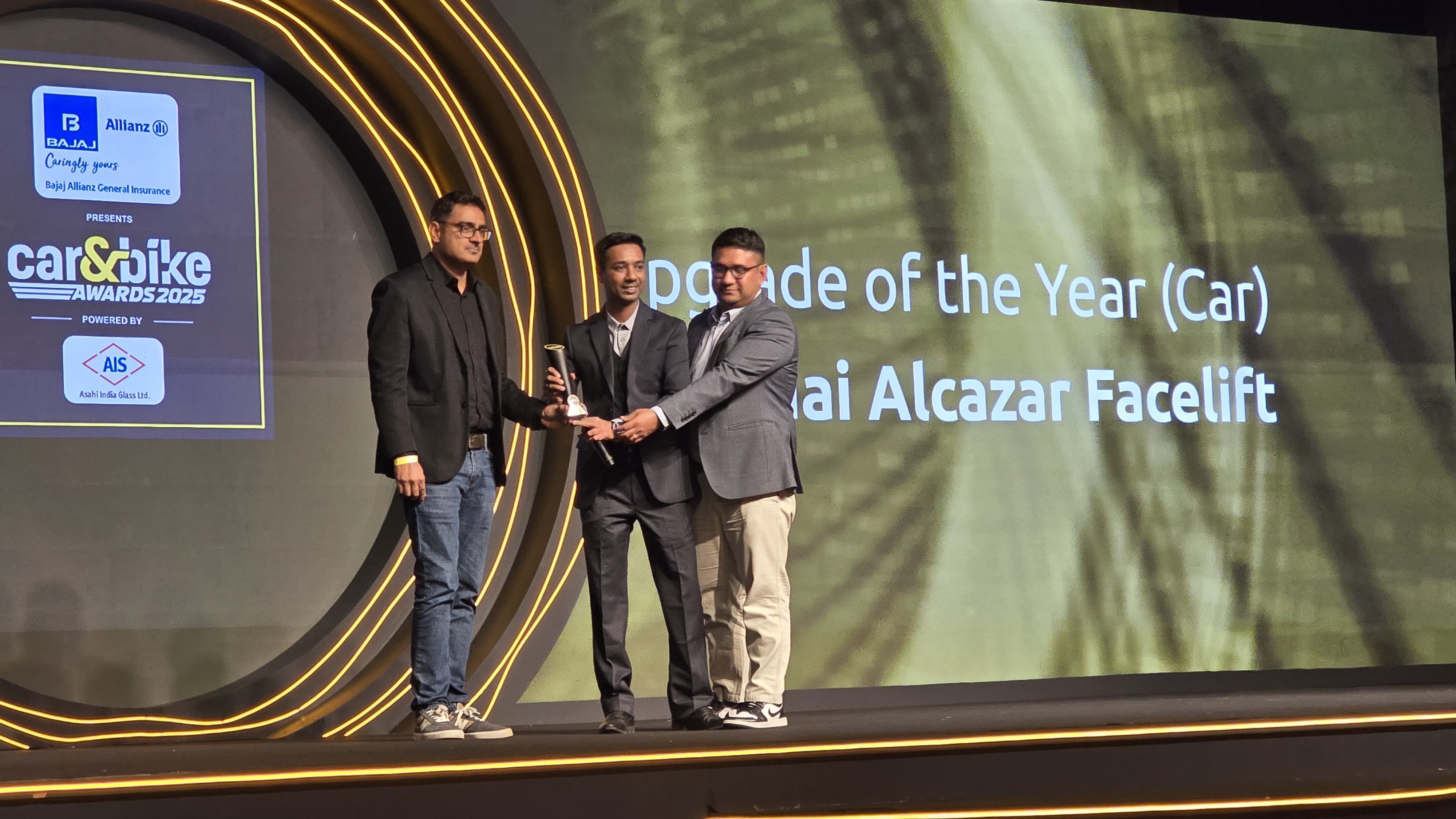 carbike Awards 2025: Hyundai Alcazar Facelift Wins Car Upgrade Of The ...