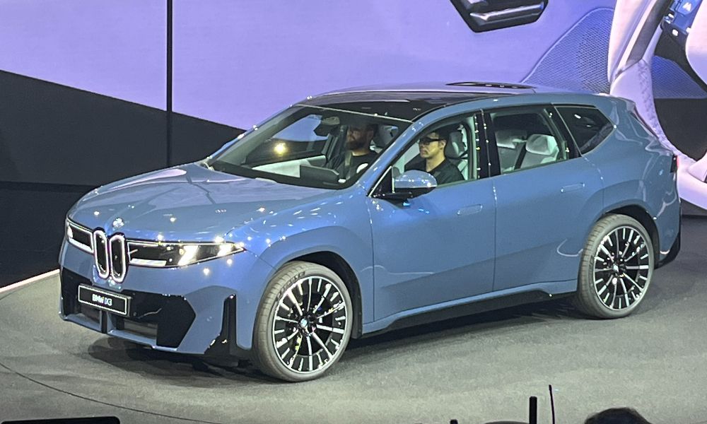 Second-Gen BMW iX3 Revealed As First Neue Klasse Electric SUV