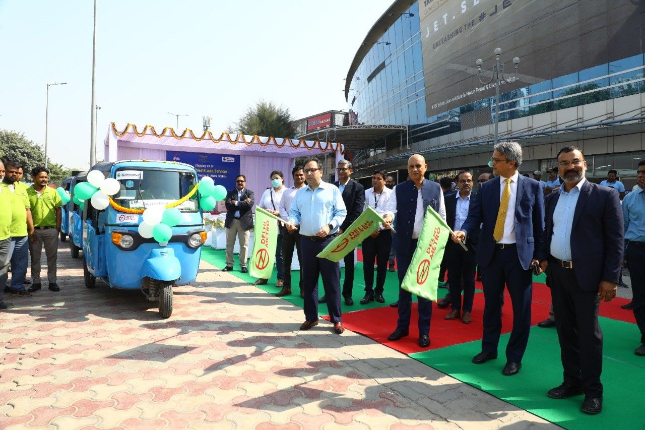 Delhi Metro Rail Corporation And Sun Mobility Flag Off Electric Auto ...