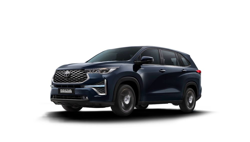 2023 Toyota Innova HyCross Bookings Begin In India; Booking Amount is ...