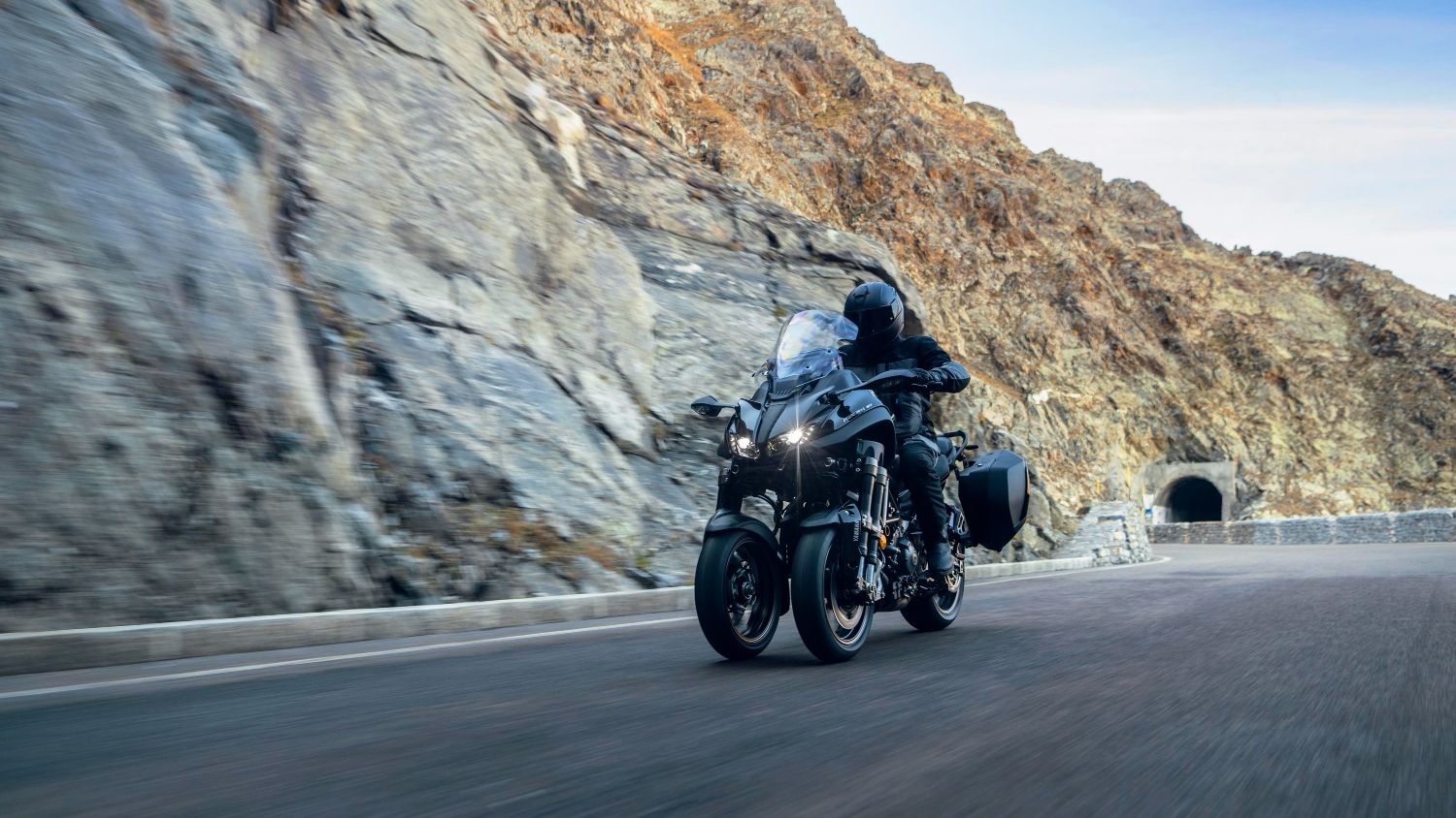 EICMA 2022: Yamaha Niken GT Breaks Cover With Updates For 2023 - All ...